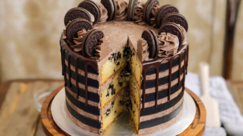 The Ultimate Guide to Making a Delicious Oreo Cake | Cakes Fiesta